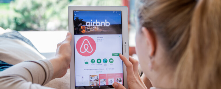 5 surprising facts about the unlikely rise of Airbnb